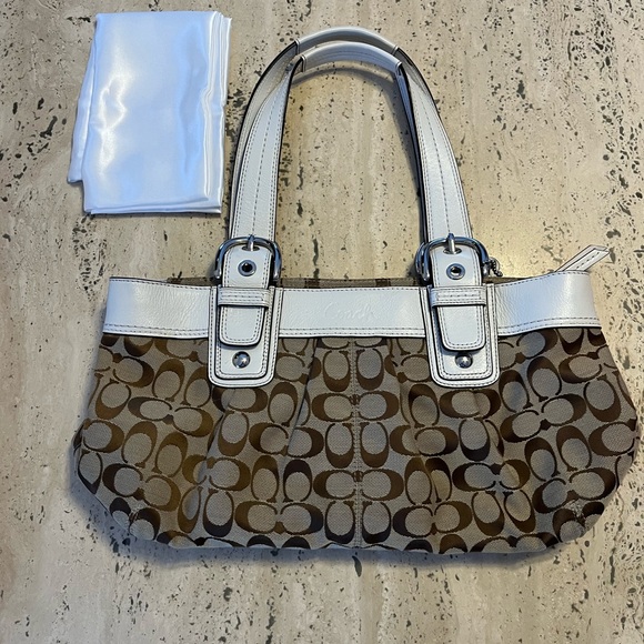 Coach | Bags | Coach Soho Pleated Satchel Purse F3742 Euc | Poshmark